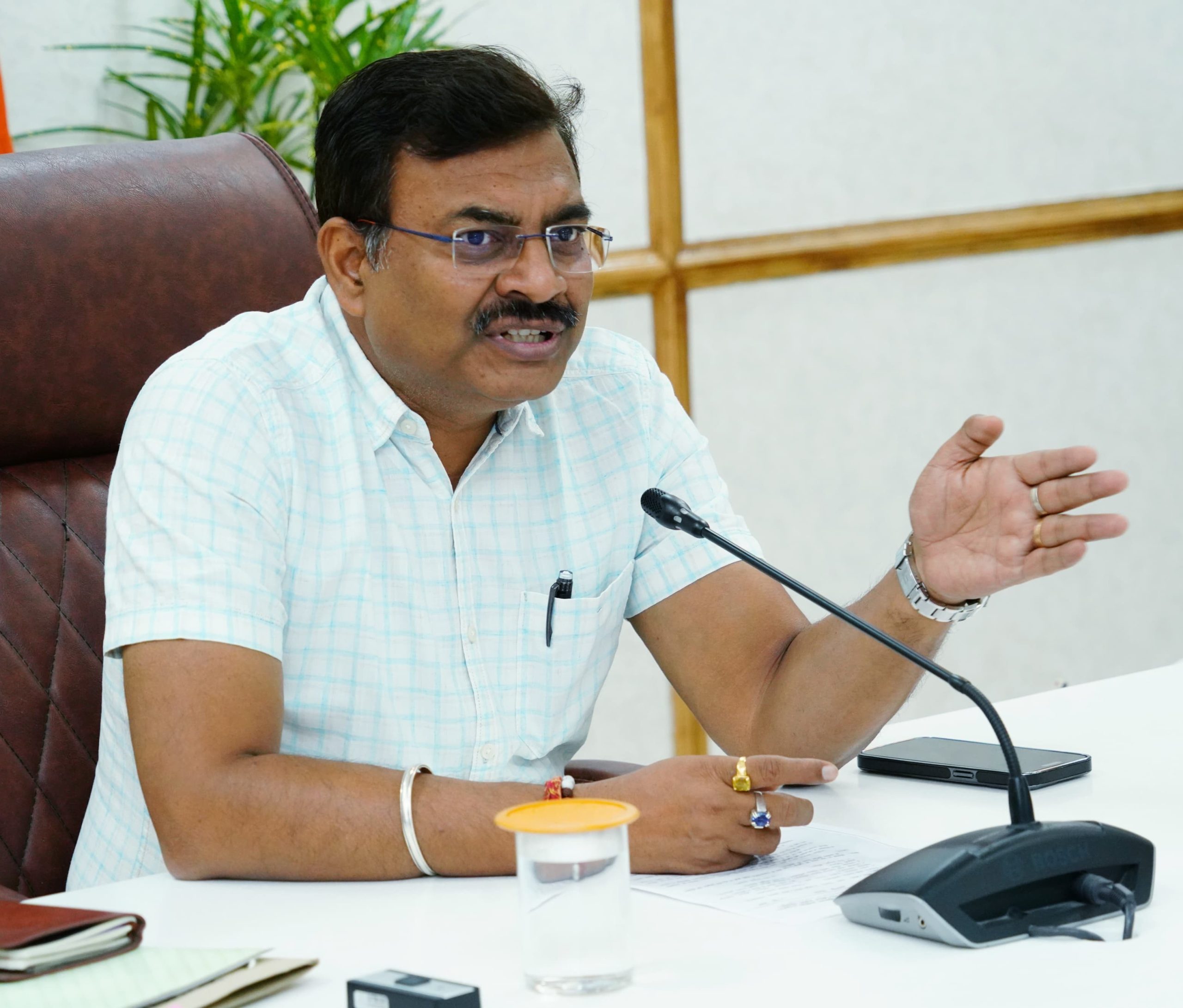 जल संरक्षण एवं संचय के लिए विभिन्न माध्यमों से किया जाए प्रचार-प्रसार ...